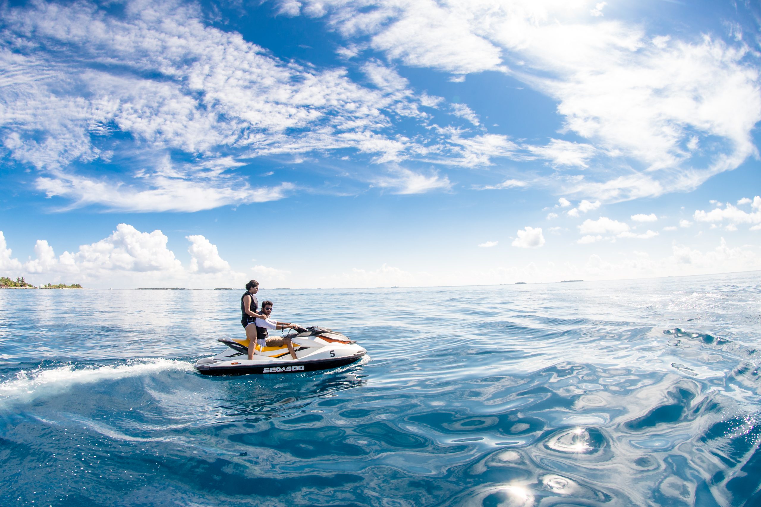 6 Tips for Beginner Jet Skiers | EZ Dock