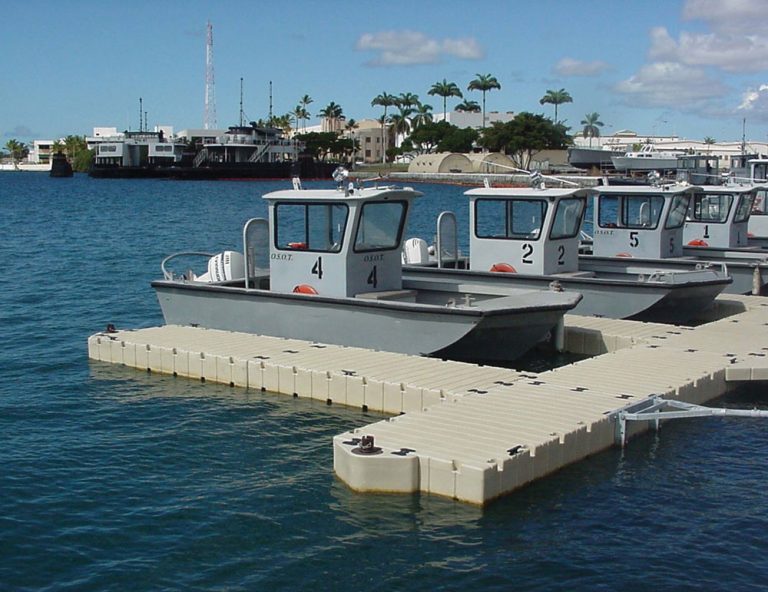 How to Dock a Boat | Steps to Dock a Boat | EZ Dock